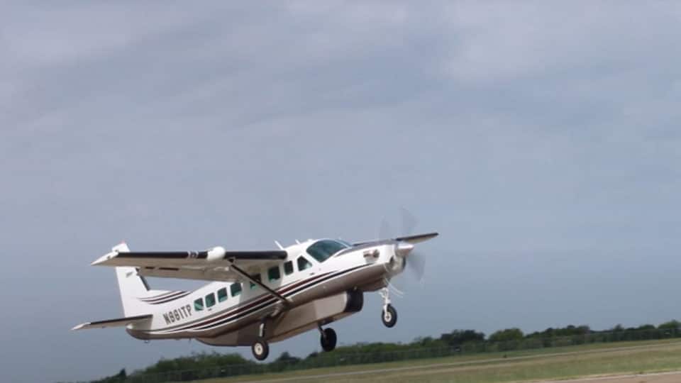 CARAVAN FIRST FLIGHTS V3A - Blackhawk Aerospace