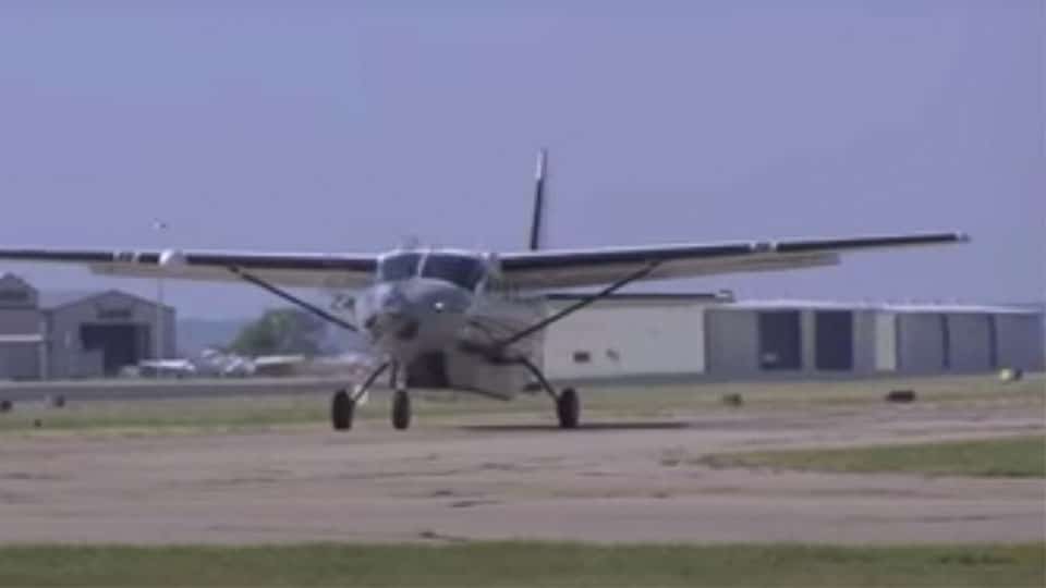 BLACKHAWK XP42A ENGINE UPGRADE FOR THE CESSNA CARAVAN - FIRST FLIGHT ...