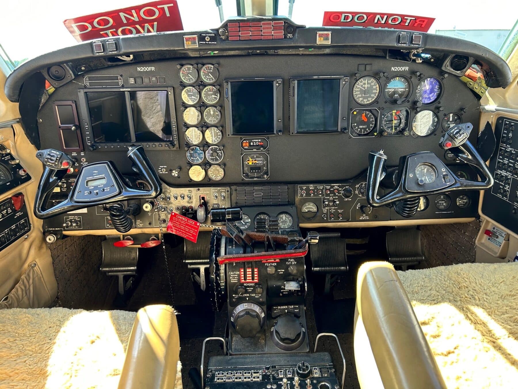 KING AIR B200 - Blackhawk Aerospace